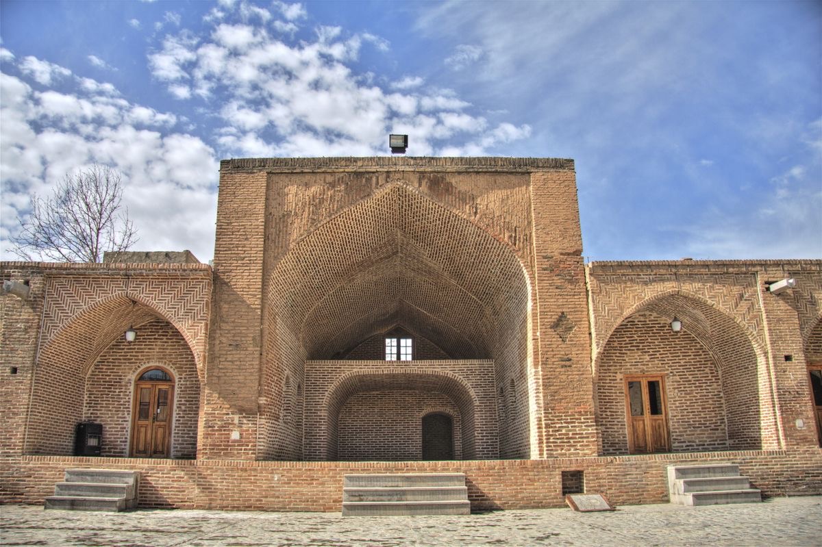 Kerman & Desert Caravanserais | A 6-Day Cultural Adventure | Iran ...